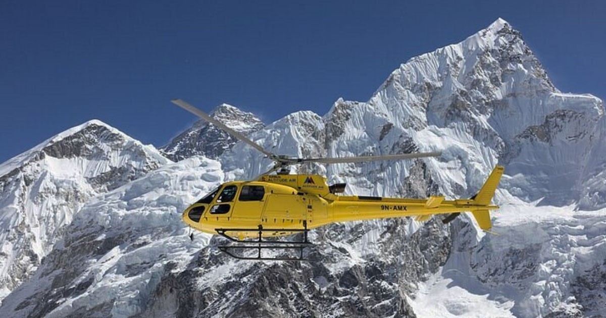 5 Reasons to Choose the Everest Helicopter Tour